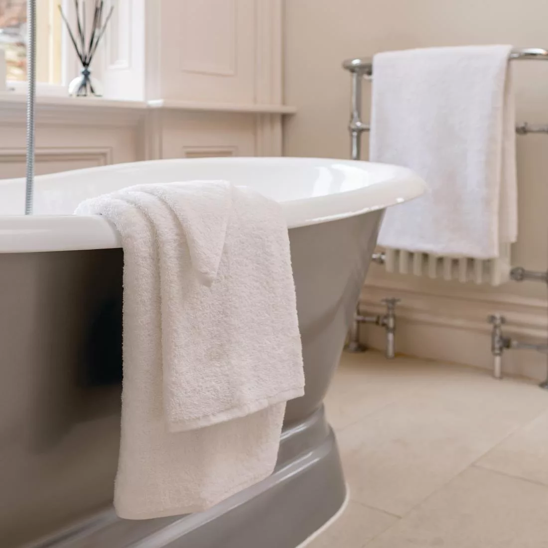 Mitre Luxury Henley Bath Sheet - islandcatering